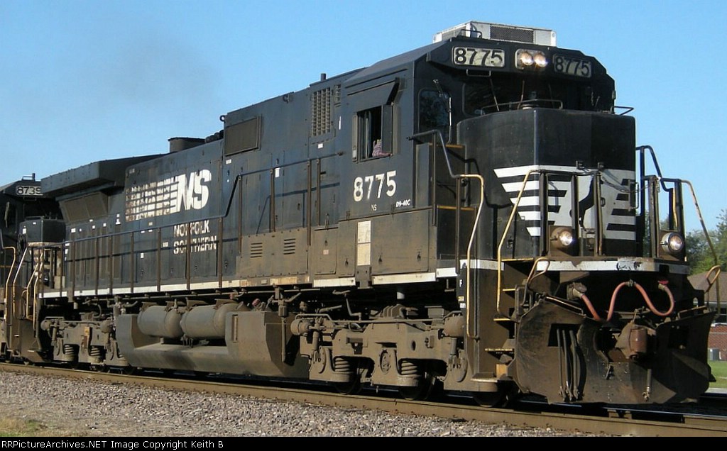 NS 8775